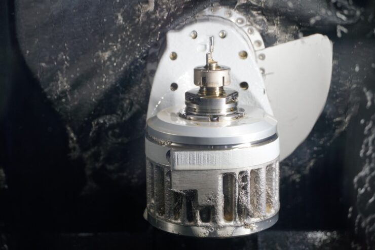 Chiron Micro5 on tour: 5-assig bewerkingscentrum van 1 m2