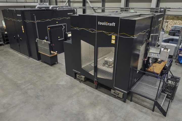 Toolcraft ontwikkelt hybride robotcel: onbemand oplassen en frezen